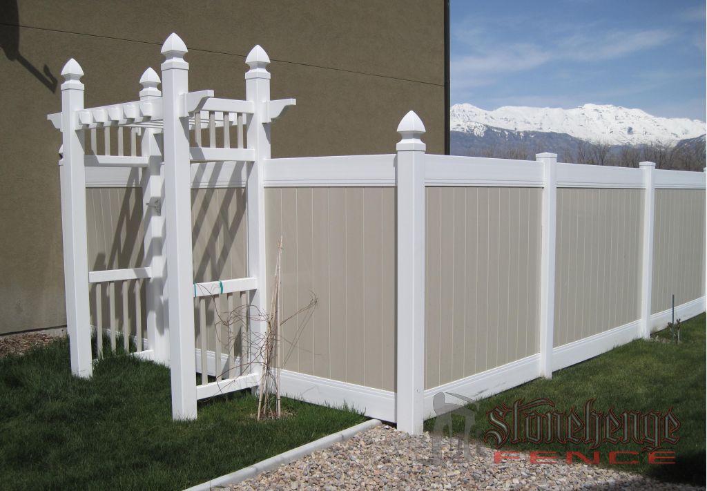2 Tone Vinyl Fence w/ Arbor - Saratoga Springs, Utah • Vinyl Fencing Utah